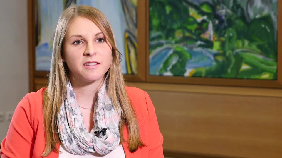 Sandra Ebner | Sachbearbeiterin- Servicebereich Customer Care | whatchado