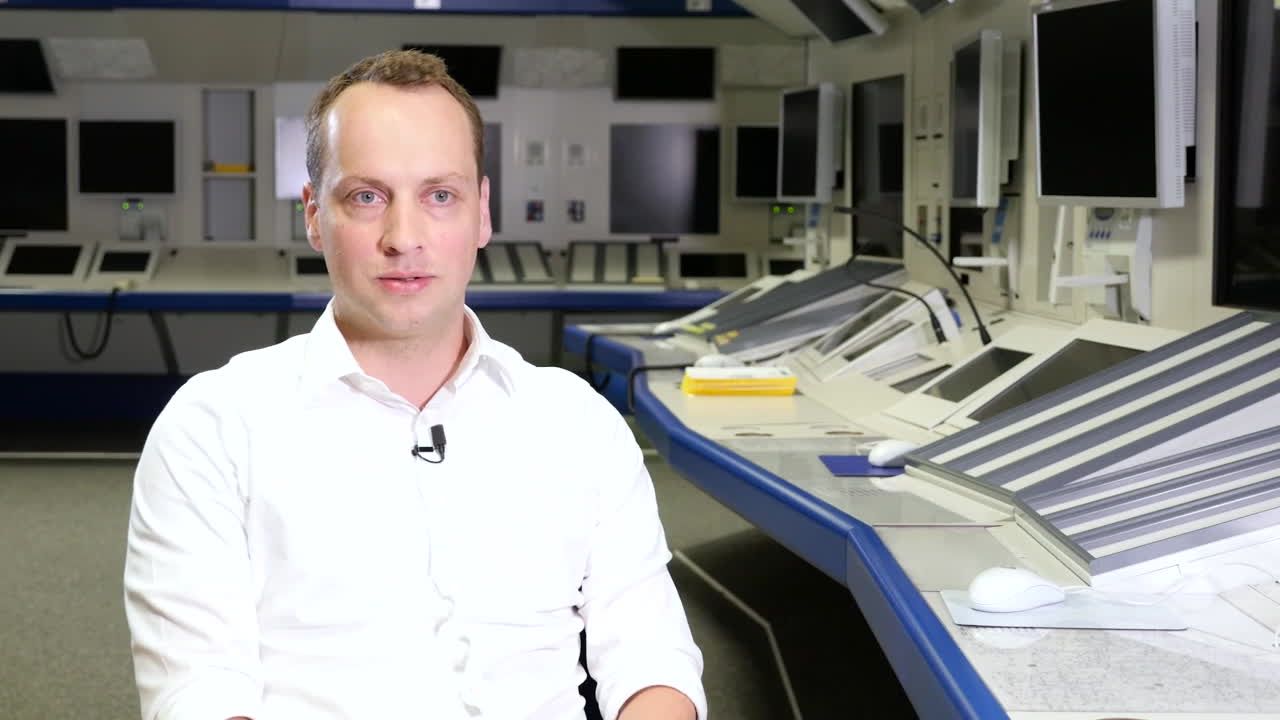 Christian Pfaff | Center-Lotse Kontrollzentrale Langen | whatchado