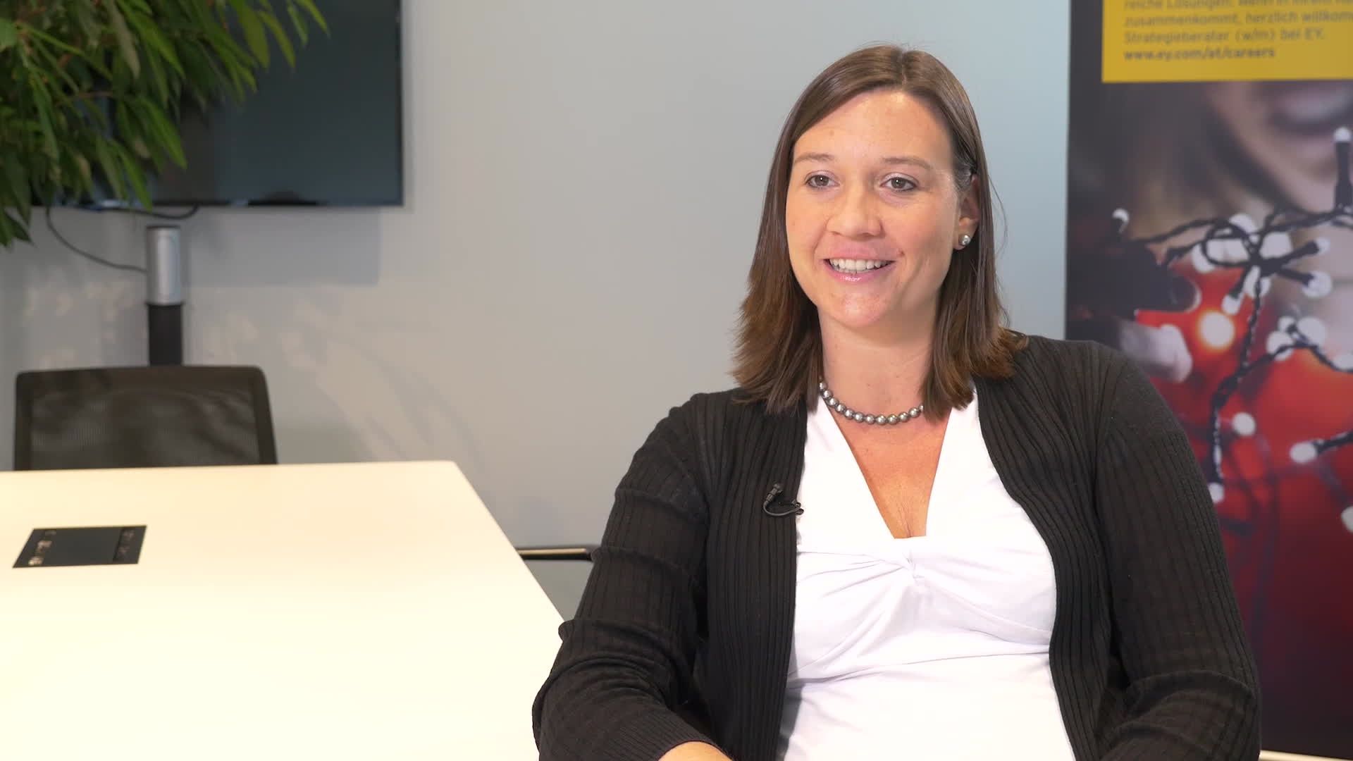 Susanne Zach | Managing Director | whatchado